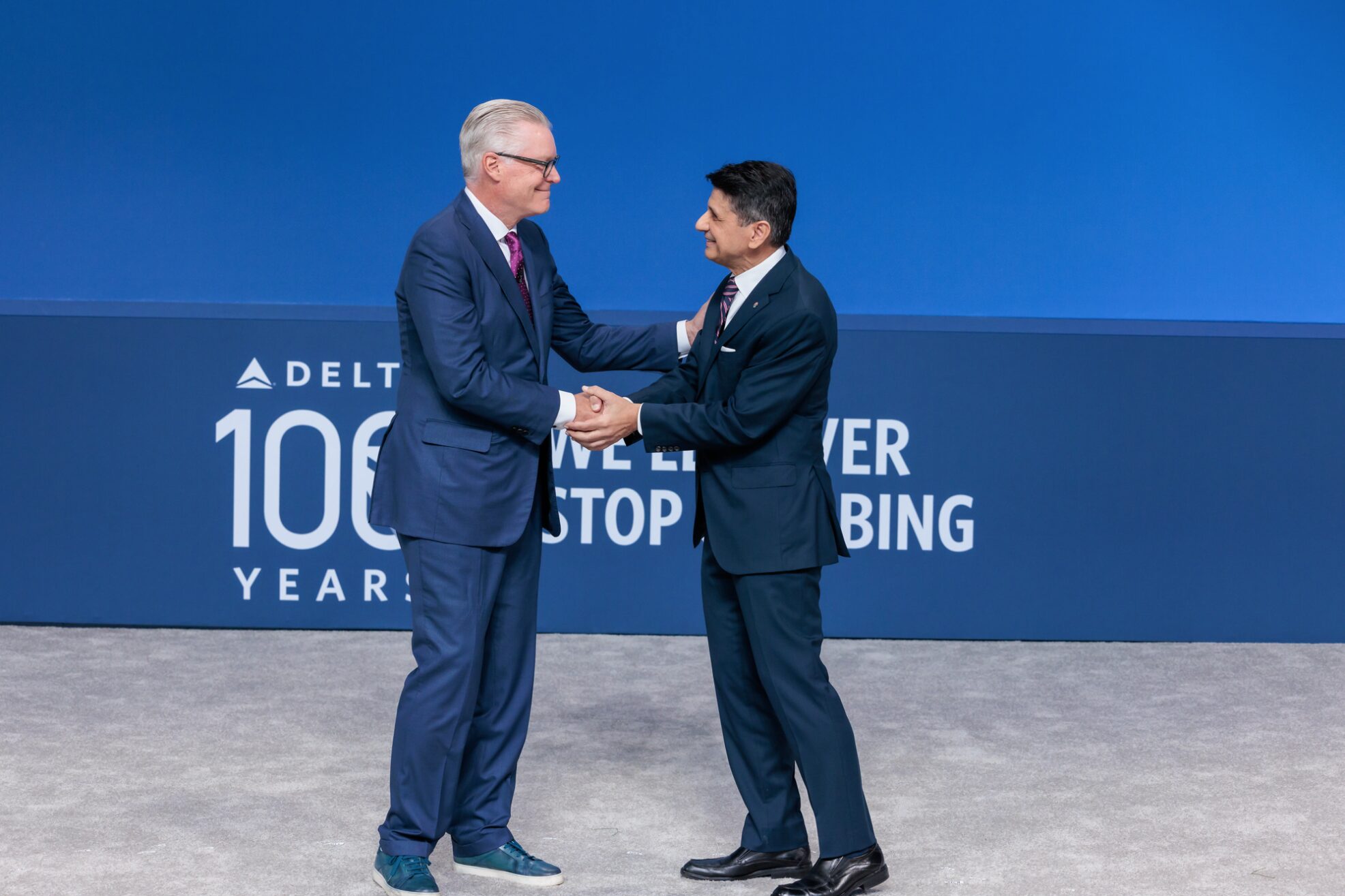 On-Time Performance - Award Presentations and Ceremonies - Cirium